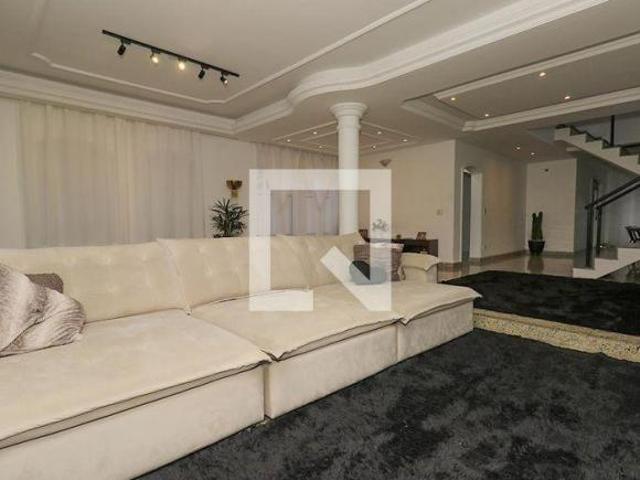 Casa à Venda Artur Alvim, 4 Quartos, 400 m² São Paulo