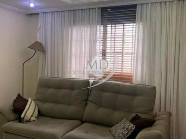 Casa à venda área total 216m, área útil 455m, 3 dormitórios 3 suítes 3 varanda nos quartos, 6 vagas