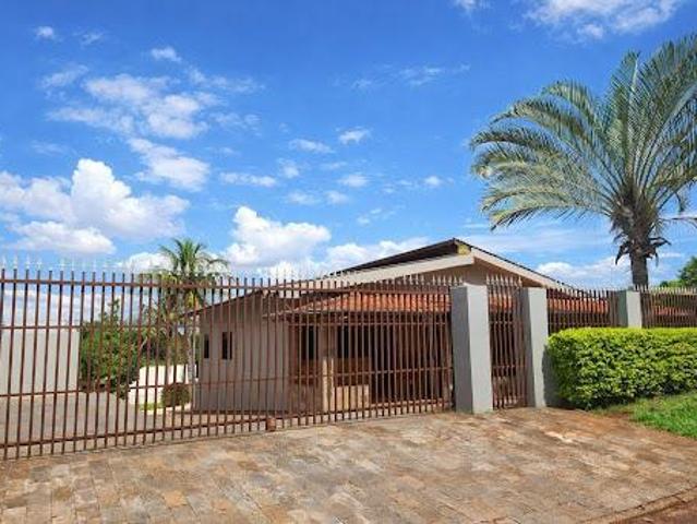 Casa a venda, área de terreno 1.000 m² com potencial de expansão até 5.000 m² para empreendimentos