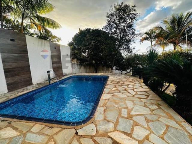 CASA À VENDA | ARNIQUEIRAS | 3 quartos | Lazer | BRASÍLIA/DF