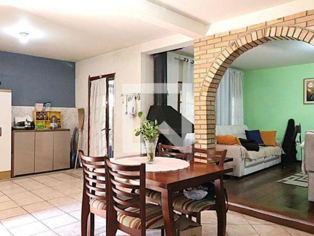 Casa à Venda Auxiliadora, 3 Quartos, 262 m² Porto Alegre