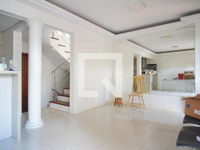 Casa à Venda Auxiliadora, 1 Quarto, 145 m² Porto Alegre