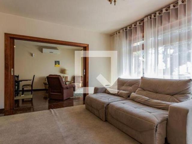 Casa à Venda Auxiliadora, 6 Quartos, 414 m² Porto Alegre