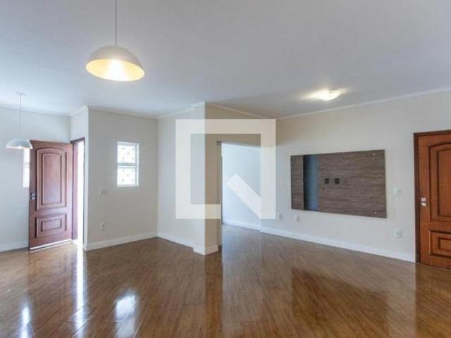 Casa à Venda Botafogo, 3 Quartos, 150 m2