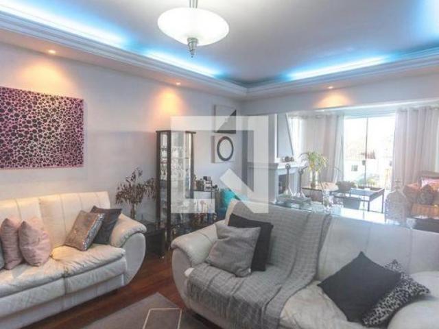 Casa à Venda Botujuru, 3 Quartos, 259 m² São Bernardo do Campo