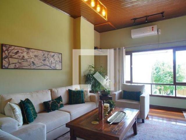 Casa à Venda Boa Vista, 2 Quartos, 600 m² Novo Hamburgo