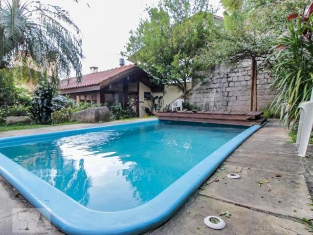 Casa à Venda Boa Vista, 3 Quartos, 300 m² Porto Alegre