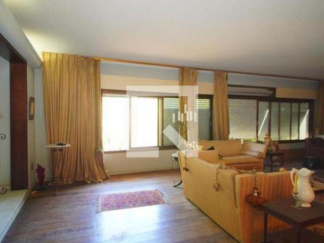Casa à Venda Boa Vista, 4 Quartos, 650 m² Porto Alegre