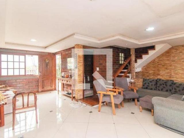 Casa à Venda Bom Jesus, 2 Quartos, 500 m² Porto Alegre