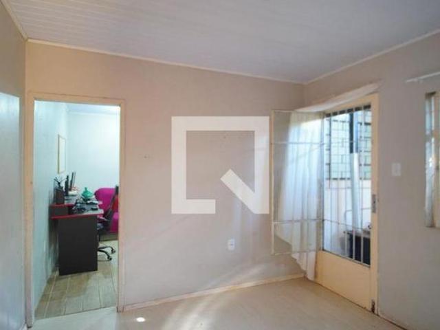 Casa à Venda Bom Jesus, 2 Quartos, 120 m² Porto Alegre
