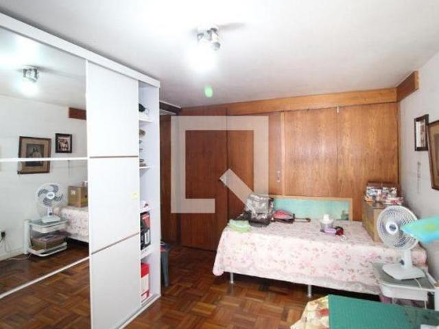 Casa à Venda Bom Jesus, 4 Quartos, 270 m² Porto Alegre