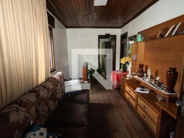Casa à Venda Bom Jesus, 4 Quartos, 250 m² Porto Alegre