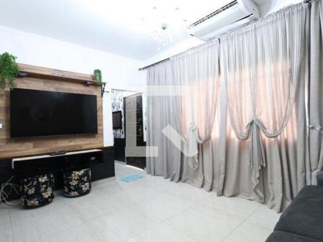 Casa à Venda Bom Retiro, 4 Quartos, 300 m2