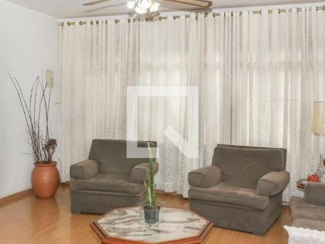 Casa à Venda Bom Retiro, 4 Quartos, 300 m2