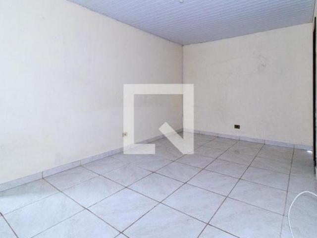 Casa à Venda Boqueirão, 2 Quartos, 880 m² Curitiba