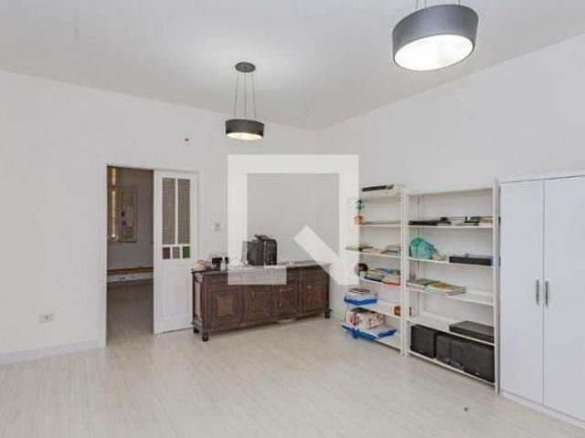 Casa à Venda Bosque da Saúde, 2 Quartos, 120 m2
