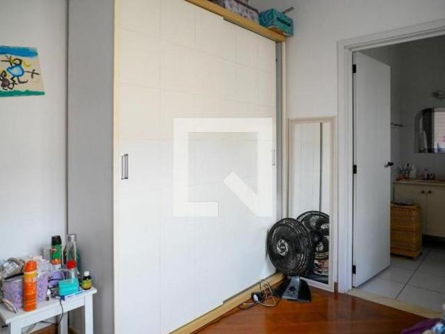 Casa à Venda Bosque da Saúde, 2 Quartos, 138 m2