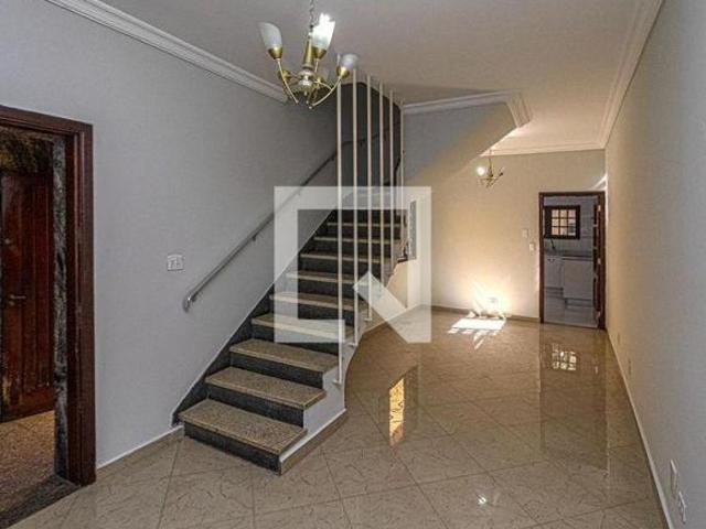 Casa à Venda Bosque da Saúde, 2 Quartos, 141 m² São Paulo