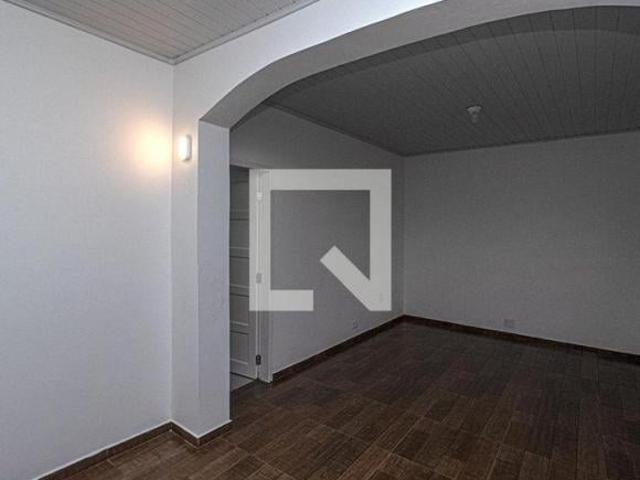 Casa à Venda Bosque da Saúde, 2 Quartos, 180 m² São Paulo