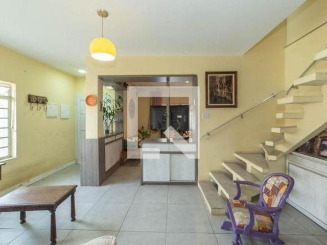 Casa à Venda Bosque da Saúde, 2 Quartos, 234 m2