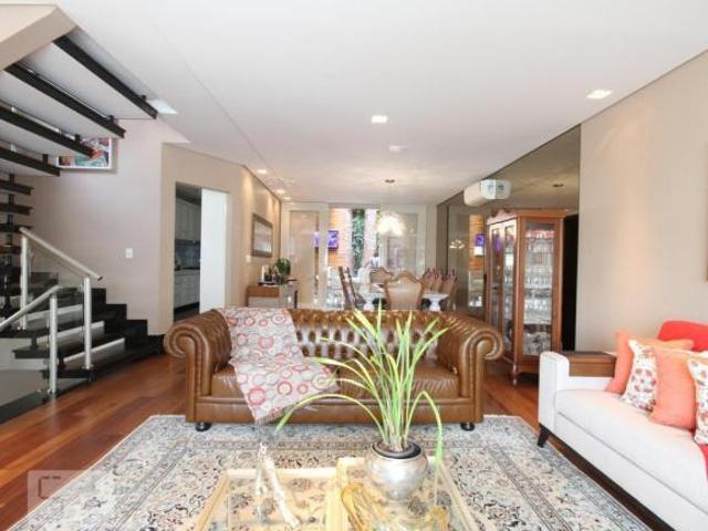 Casa à Venda Bosque da Saúde, 2 Quartos, 380 m² São Paulo