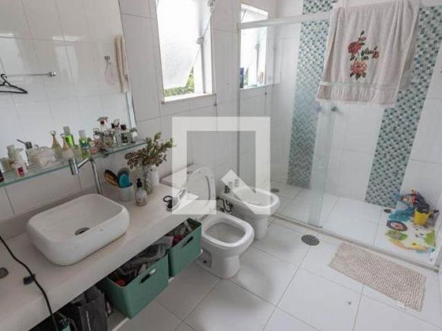 Casa à Venda Bosque da Saúde, 3 Quartos, 400 m2