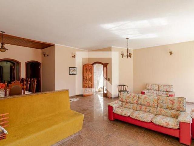 Casa à Venda Bosque da Saúde, 3 Quartos, 400 m2