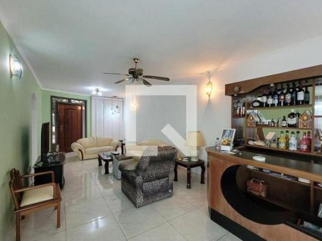Casa à Venda Bosque da Saúde, 3 Quartos, 500 m2