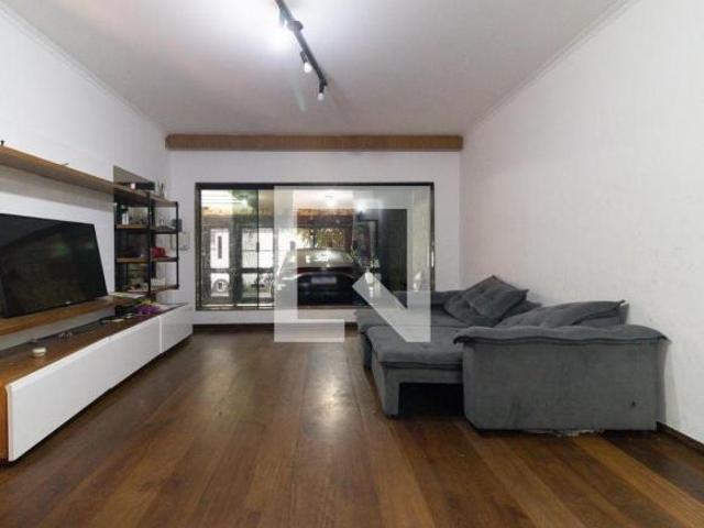 Casa à Venda Bosque da Saúde, 3 Quartos, 976 m2