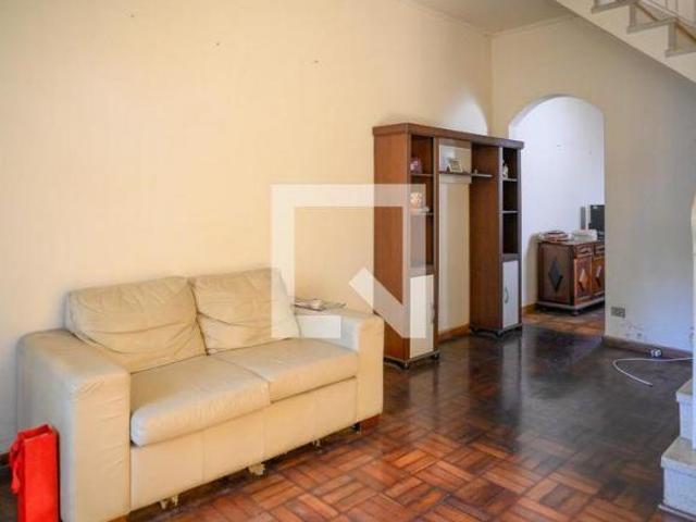 Casa à Venda Bosque da Saúde, 3 Quartos, 195 m² São Paulo