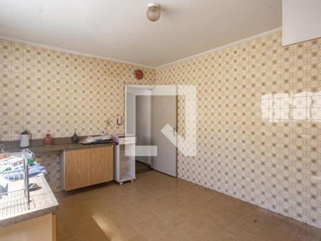Casa à Venda Bosque da Saúde, 3 Quartos, 196 m2