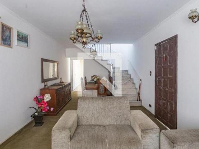 Casa à Venda Bosque da Saúde, 3 Quartos, 196 m² São Paulo