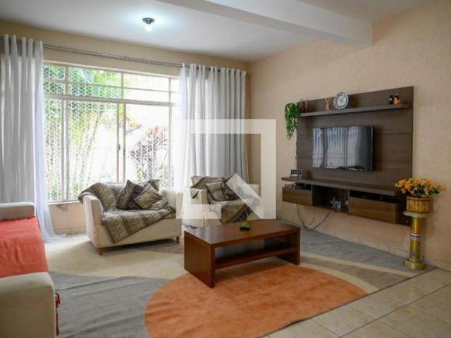 Casa à Venda Bosque da Saúde, 3 Quartos, 200 m2