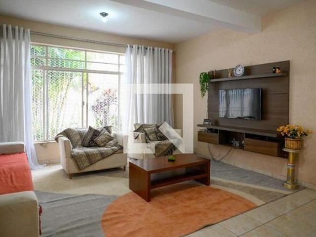 Casa à Venda Bosque da Saúde, 3 Quartos, 200 m2