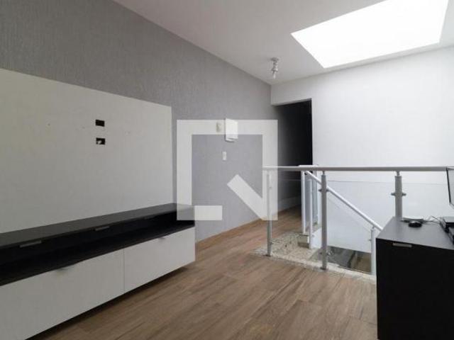 Casa à Venda Bosque da Saúde, 3 Quartos, 215 m2