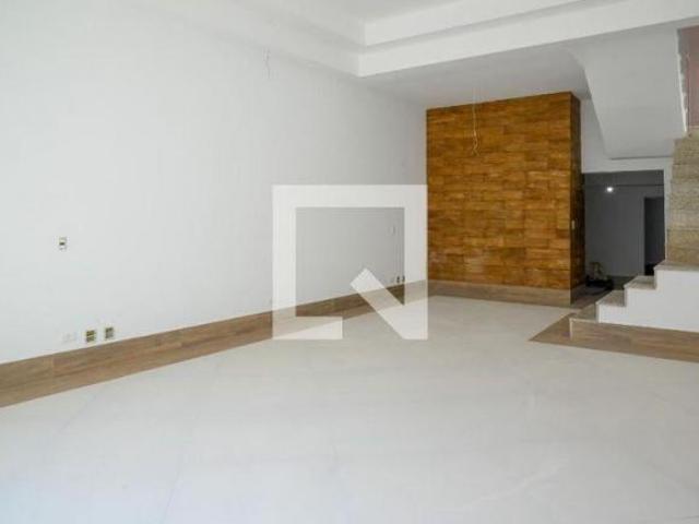Casa à Venda Bosque da Saúde, 3 Quartos, 220 m2
