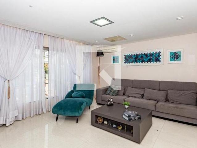 Casa à Venda Bosque da Saúde, 3 Quartos, 223 m2