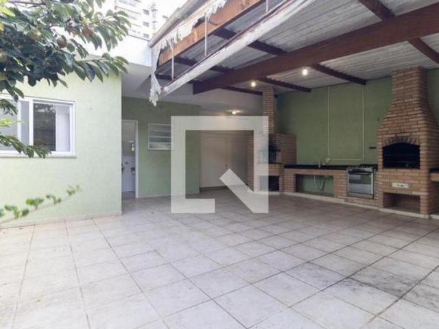 Casa à Venda Bosque da Saúde, 3 Quartos, 224 m² São Paulo