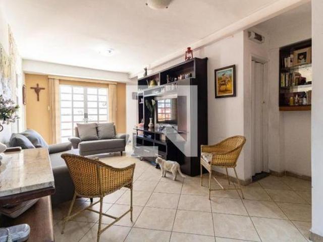 Casa à Venda Bosque da Saúde, 3 Quartos, 240 m2