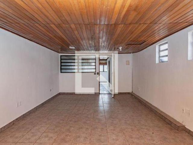 Casa à Venda Bosque da Saúde, 3 Quartos, 240 m² São Paulo