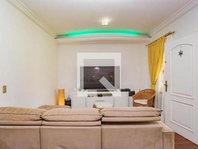 Casa à Venda Bosque da Saúde, 3 Quartos, 240 m² São Paulo