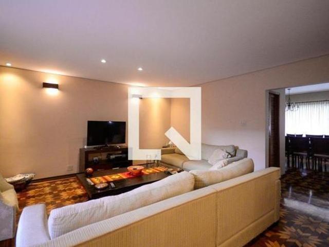 Casa à Venda Bosque da Saúde, 3 Quartos, 260 m2