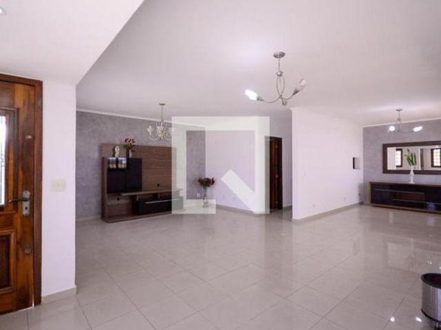 Casa à Venda Bosque da Saúde, 3 Quartos, 264 m² São Paulo
