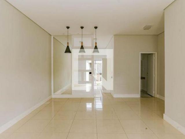 Casa à Venda Bosque da Saúde, 3 Quartos, 280 m² São Paulo