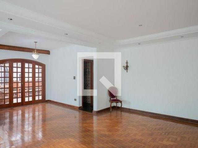 Casa à Venda Bosque da Saúde, 3 Quartos, 285 m² São Paulo