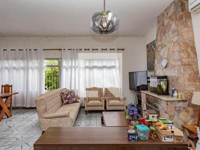 Casa à Venda Bosque da Saúde, 3 Quartos, 300 m2