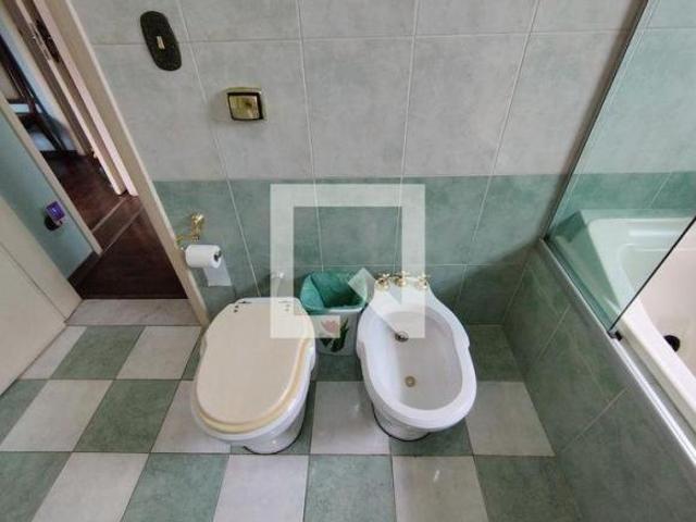 Casa à Venda Bosque da Saúde, 3 Quartos, 315 m2