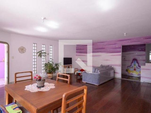 Casa à Venda Bosque da Saúde, 3 Quartos, 342 m² São Paulo