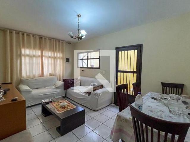 Casa à Venda Bosque da Saúde, 4 Quartos, 128 m2