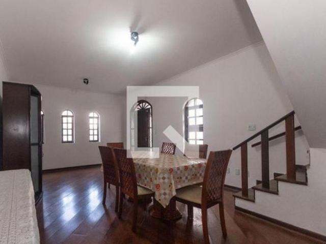 Casa à Venda Bosque da Saúde, 4 Quartos, 200 m2
